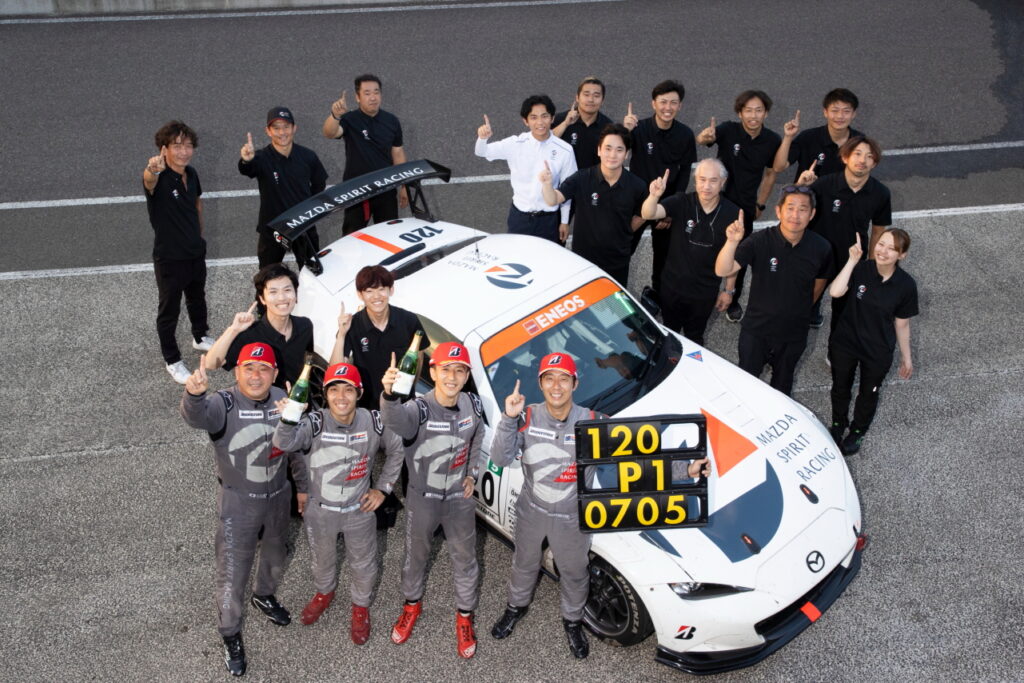 灼熱のS耐SUGO、120号車「倶楽部MAZDA SPIRIT RACING ROADSTER」が悲願の初優勝 | MZRacing